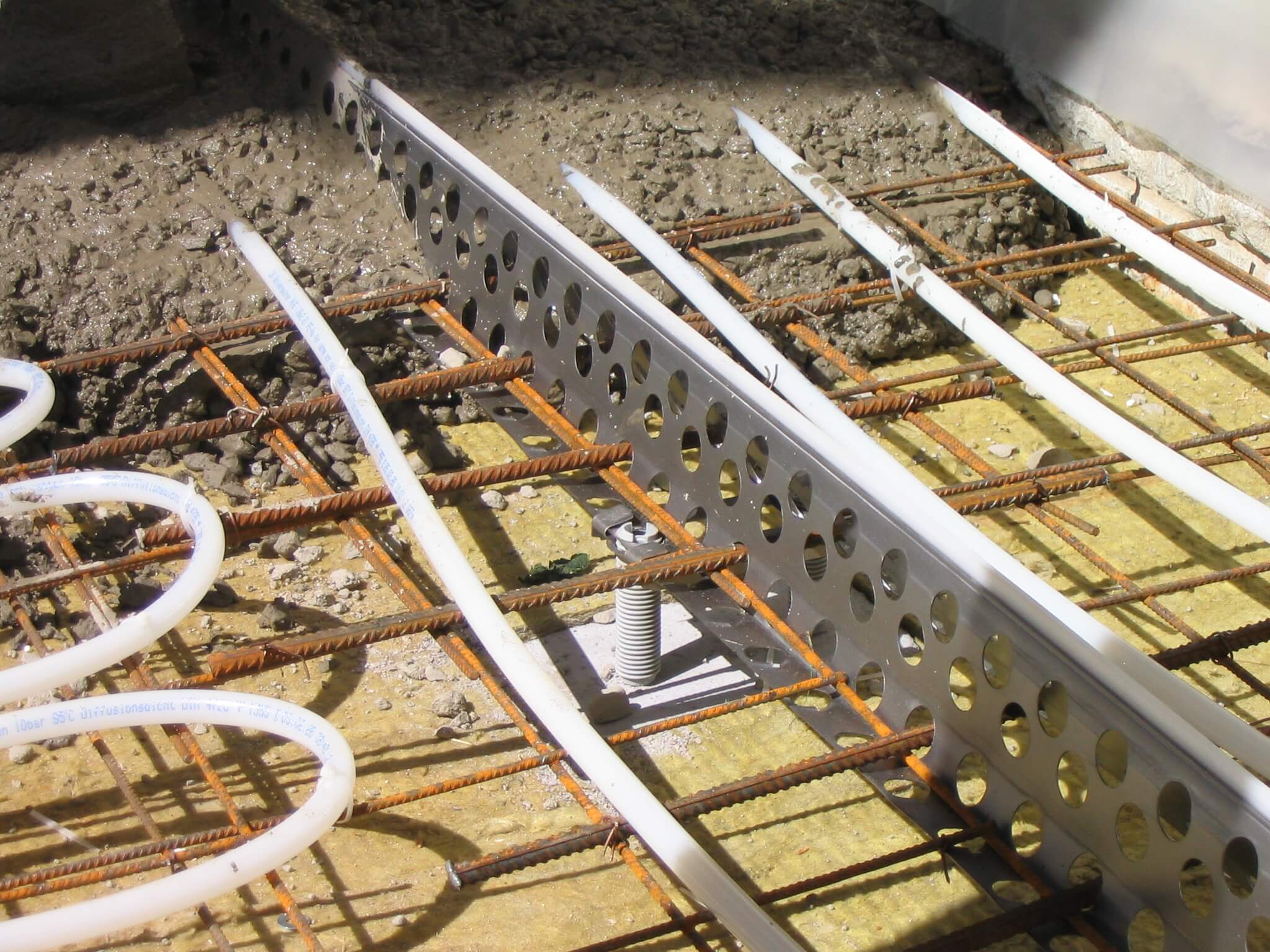 CombiForm - Floor Levelling Systems Ltd.